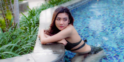 Rachel: Sweet Poolside Photo Set - Trakteer.id